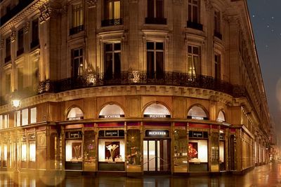 The biggest watch boutique in the world on Presentwatch